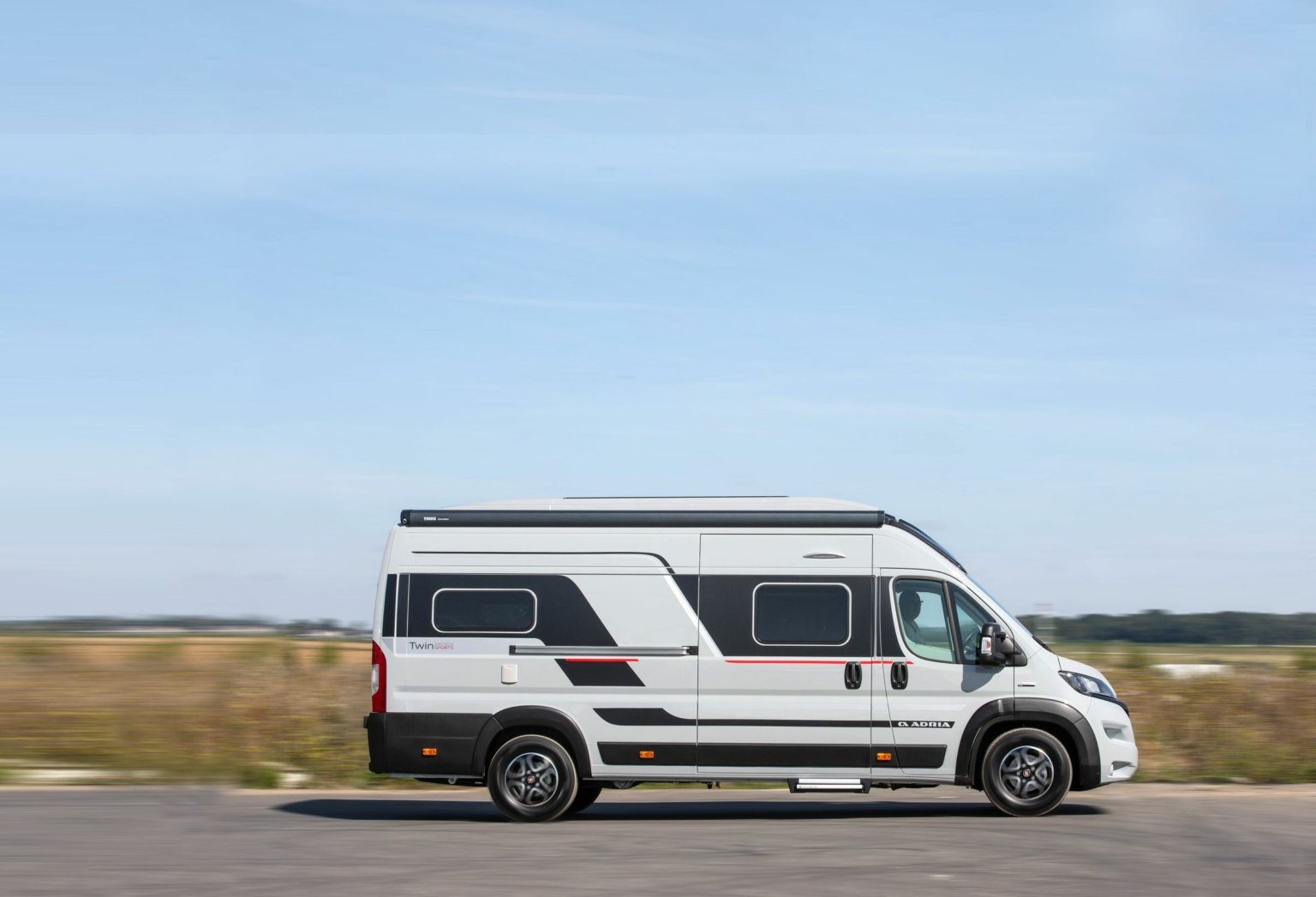 Adria Twin Sport 640 SGX, tendance sportive ⋆ Esprit Camping Car - Le Mag'